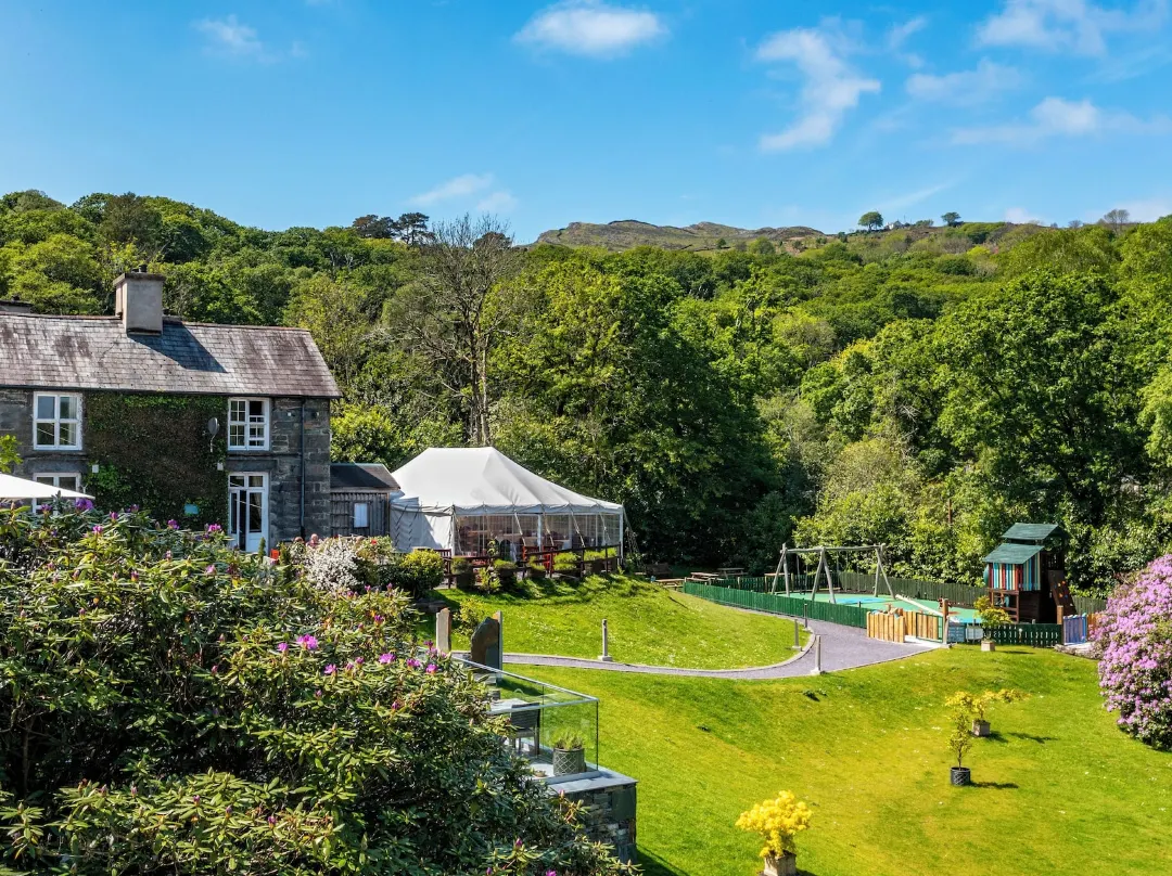 Aberdunant Caravans Direct - Wales
