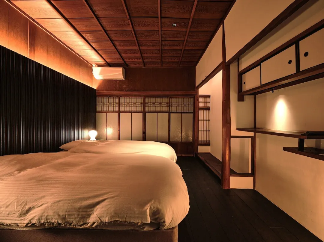 Tsumugi Kamiurokogatacho - Kioto