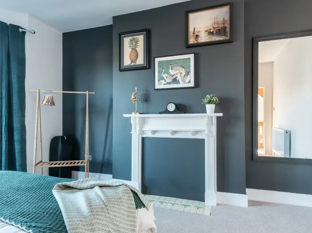 4 Bedroom Home W/ Free Parking - Tŷ Hapus Newport - Newport