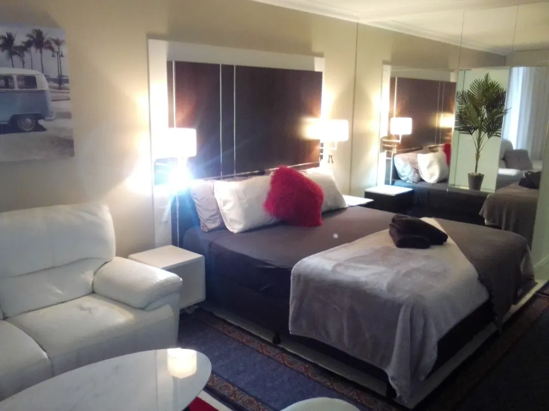 Your Stay In Surfers - Surfers Paradise