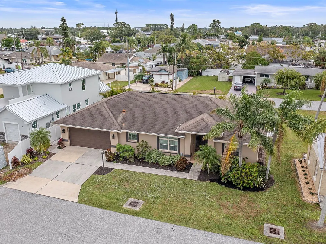 Heated Saltwater Pool And Electric Bikes - Gorgeous Beach Haven - Sarasota, FL