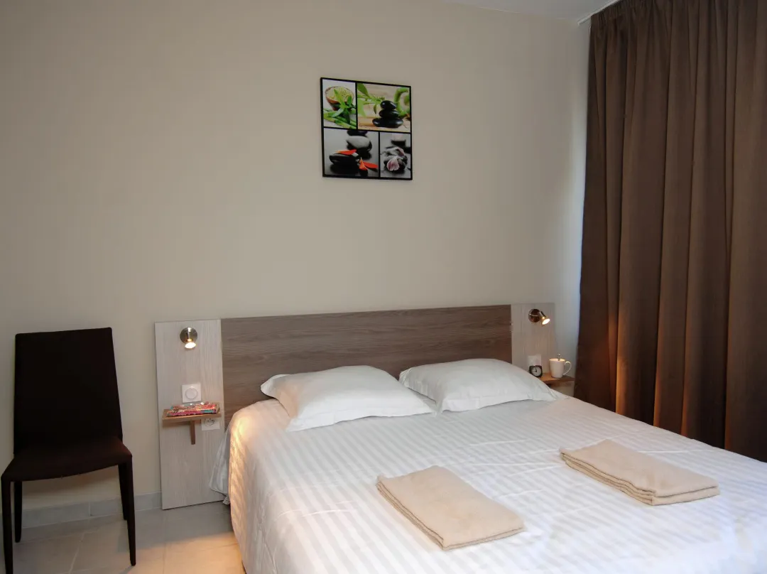 Coastal Retreat W/ Balcony - Agde