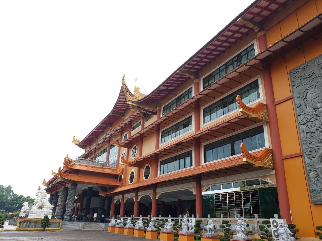 Adam Malik Guesthouse Near Regale Icc Medan - メダン
