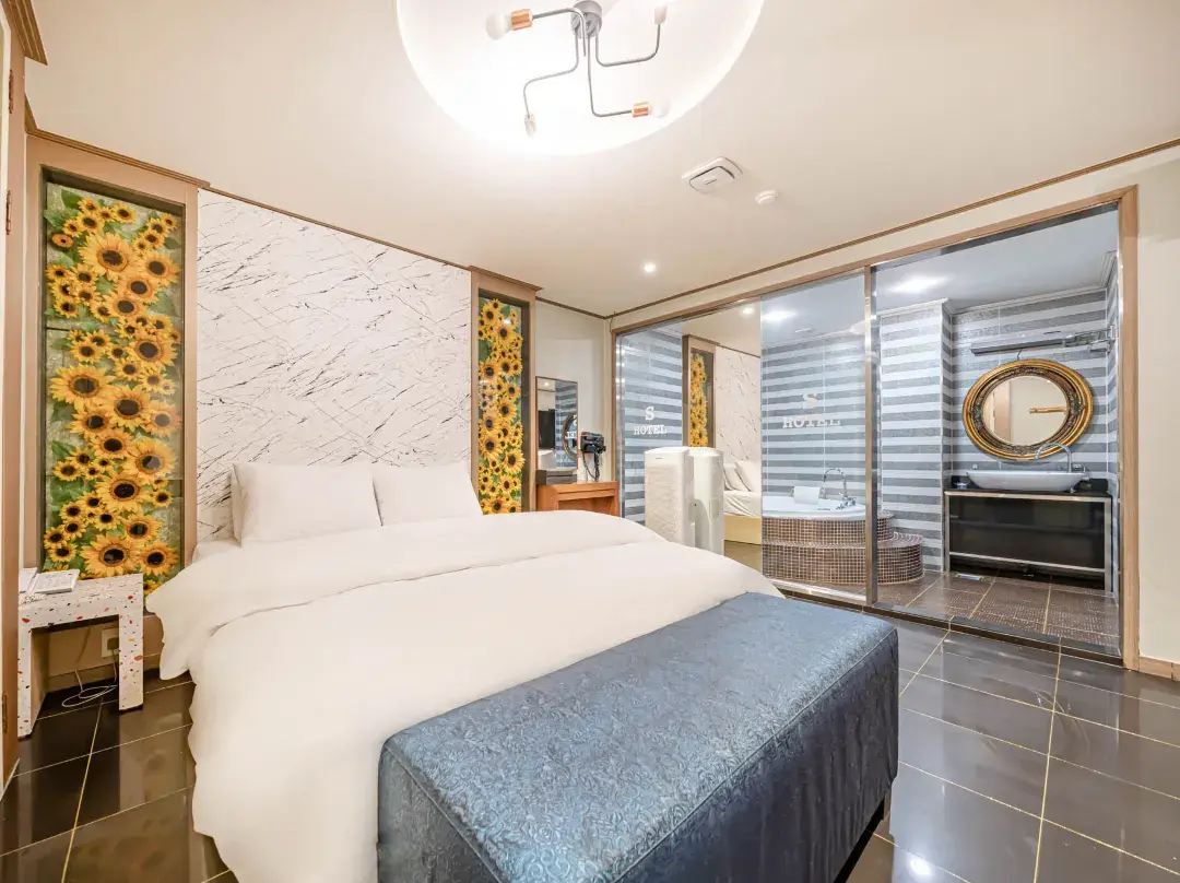 Hotel S Shinchon - Seúl