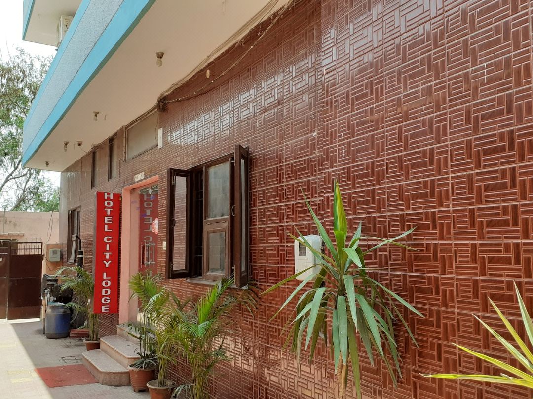 Hotel City Lodge - Chandigarh