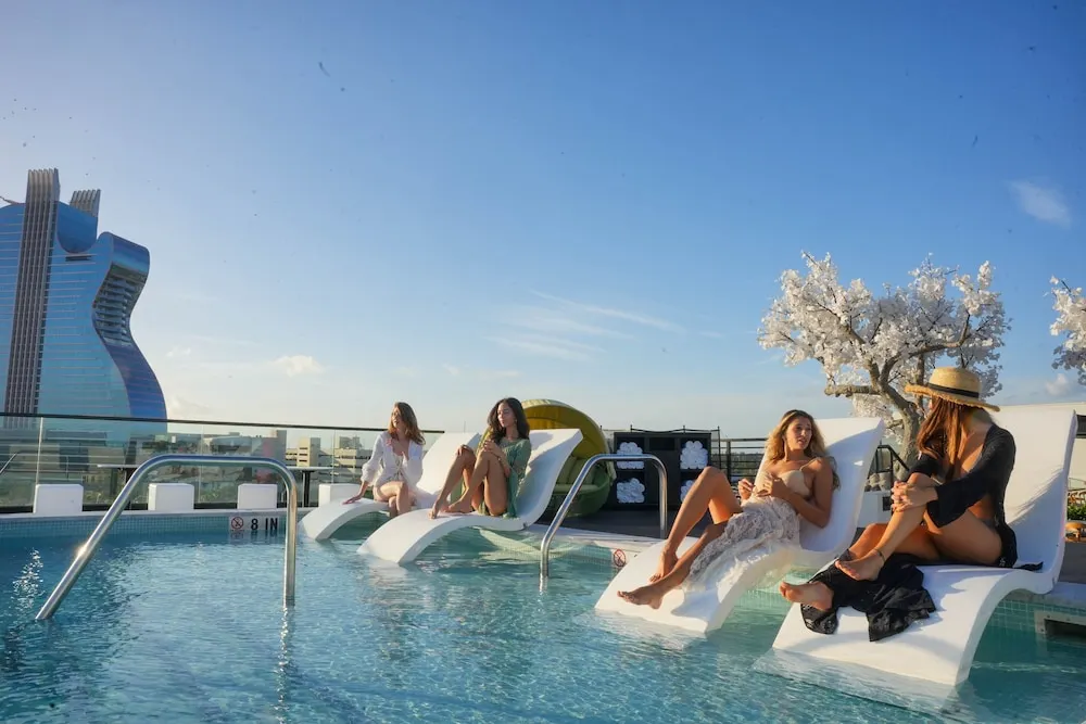 Dolce By Wyndham Hollywood - Miramar, FL