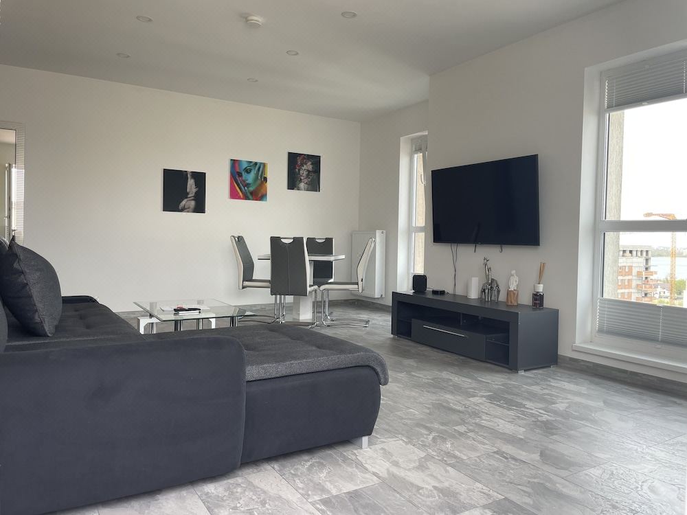 Lakeview 2 Room Penthouse Rooftop W15 - Bucarest