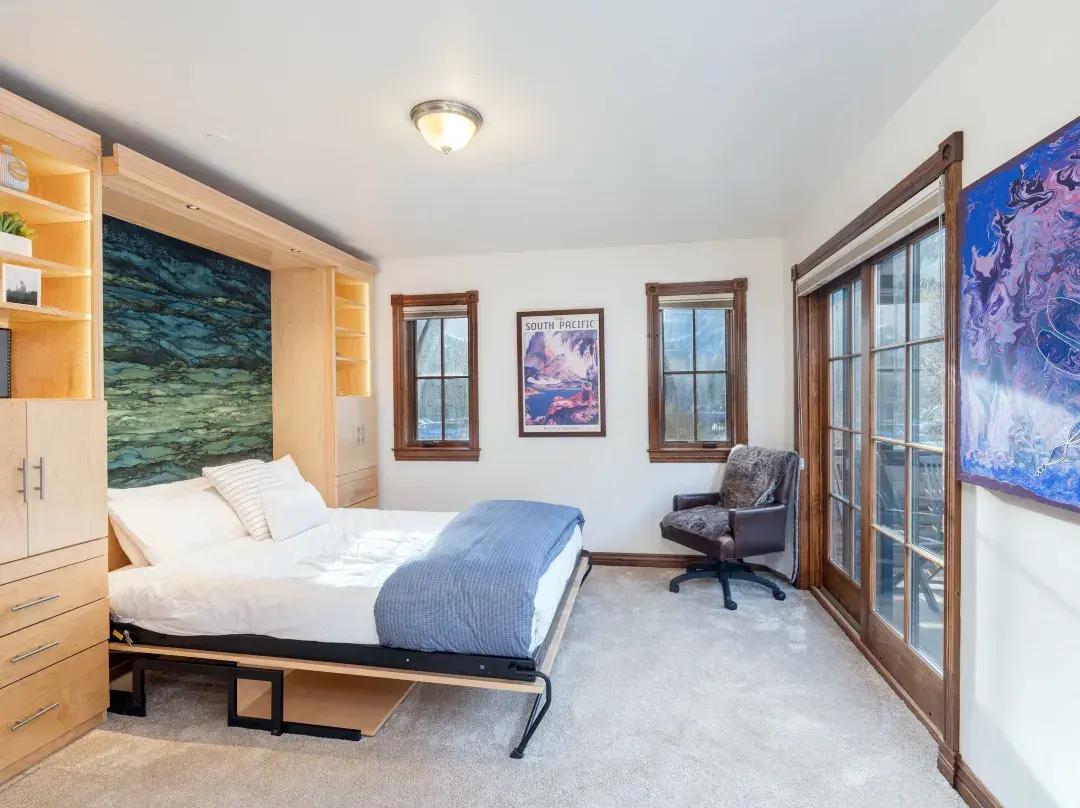 Scenic Balconies And Cozy Living Space - Charming Mountain Escape - Telluride, CO