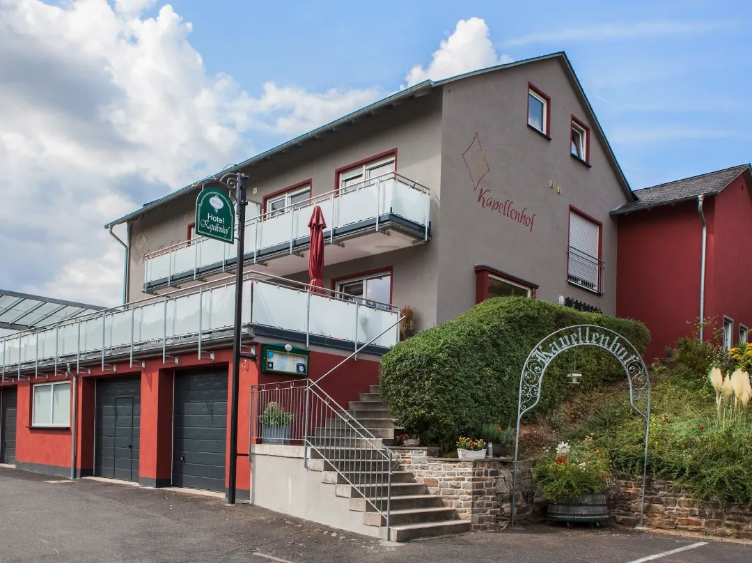 Hotel-restaurant-weingut Kapellenhof - Valwig