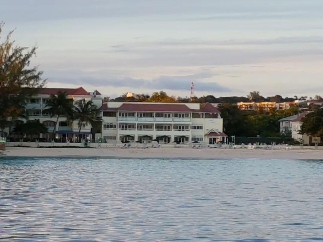 Coral Mist Beach Hotel - Barbados