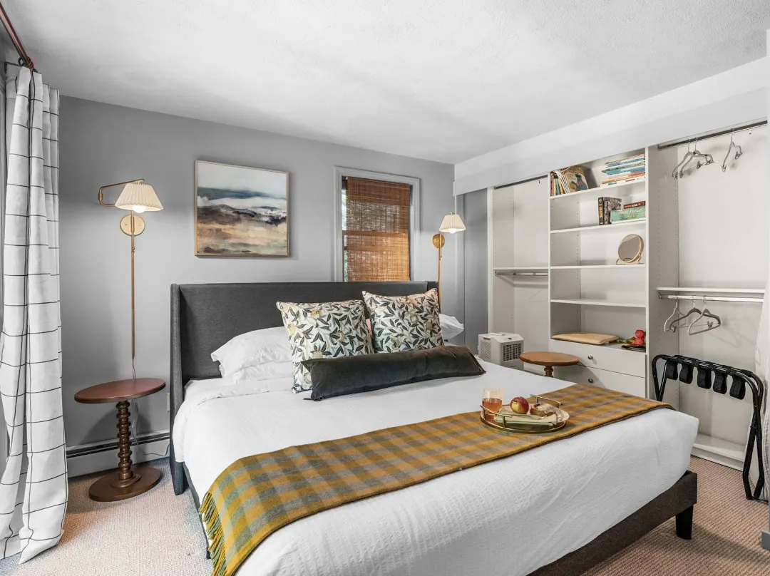 The Ipswich Inn - Beverly, MA