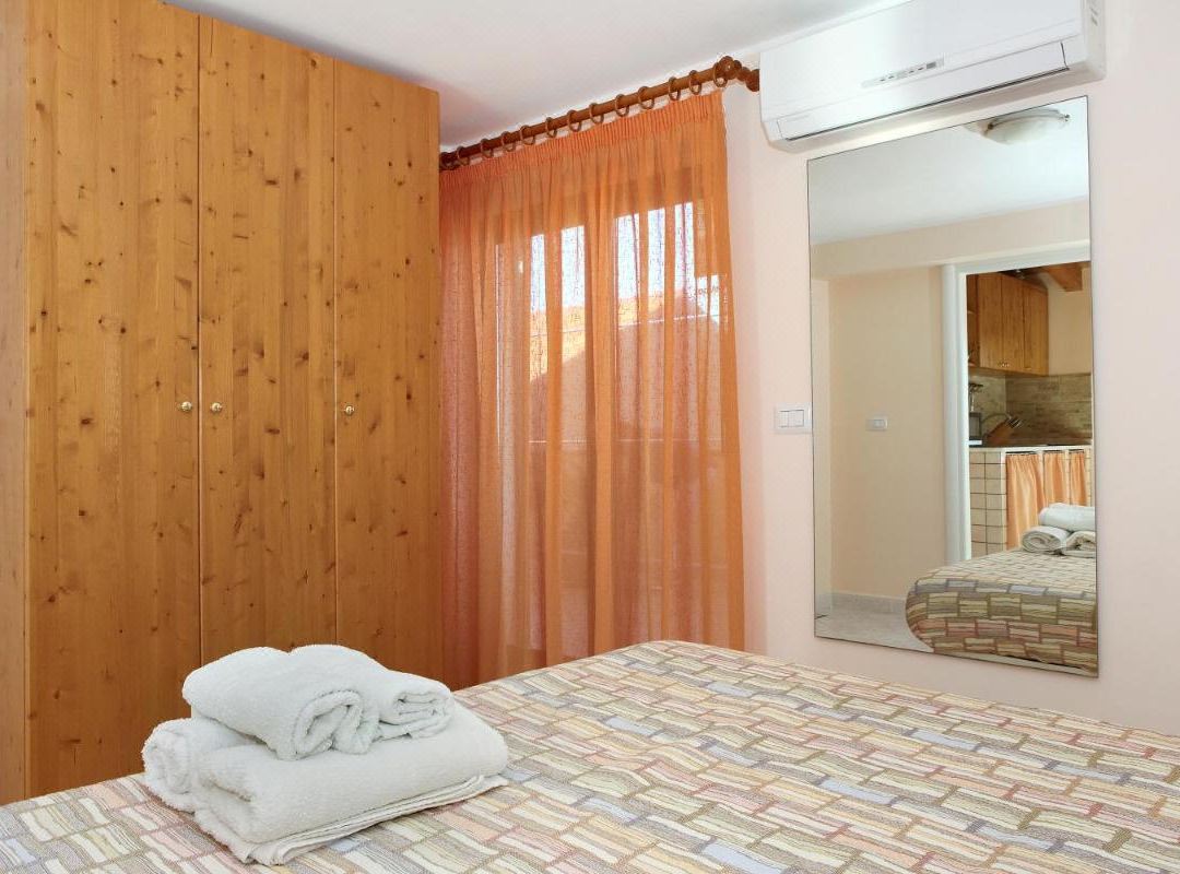 Adriana Casa Vacanze One Bedroom Apartment 5 People, Wi Fi, Parking, Near Sea - Acireale