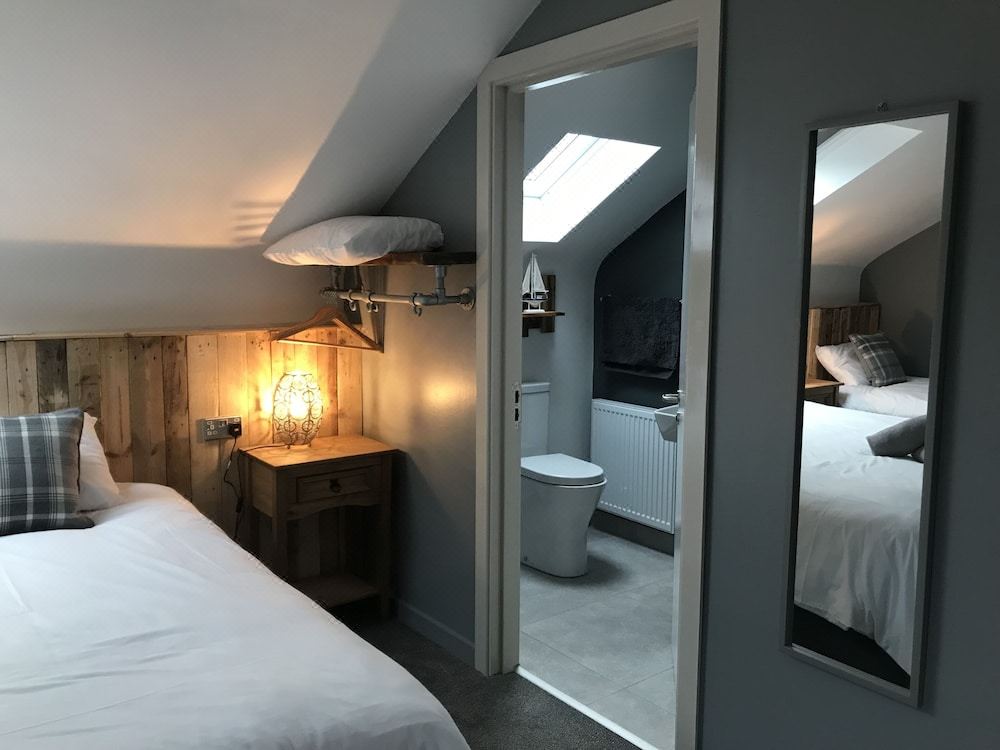Rostrevor Mountain Lodge "Cosy & Friendly" - County Louth