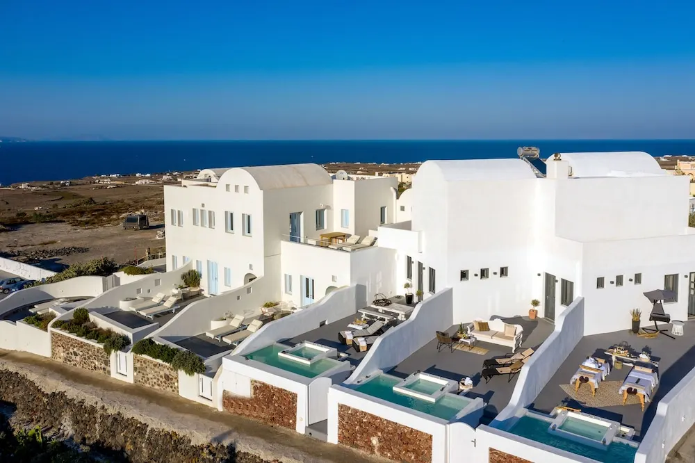 Santolia Art Suites - Oia