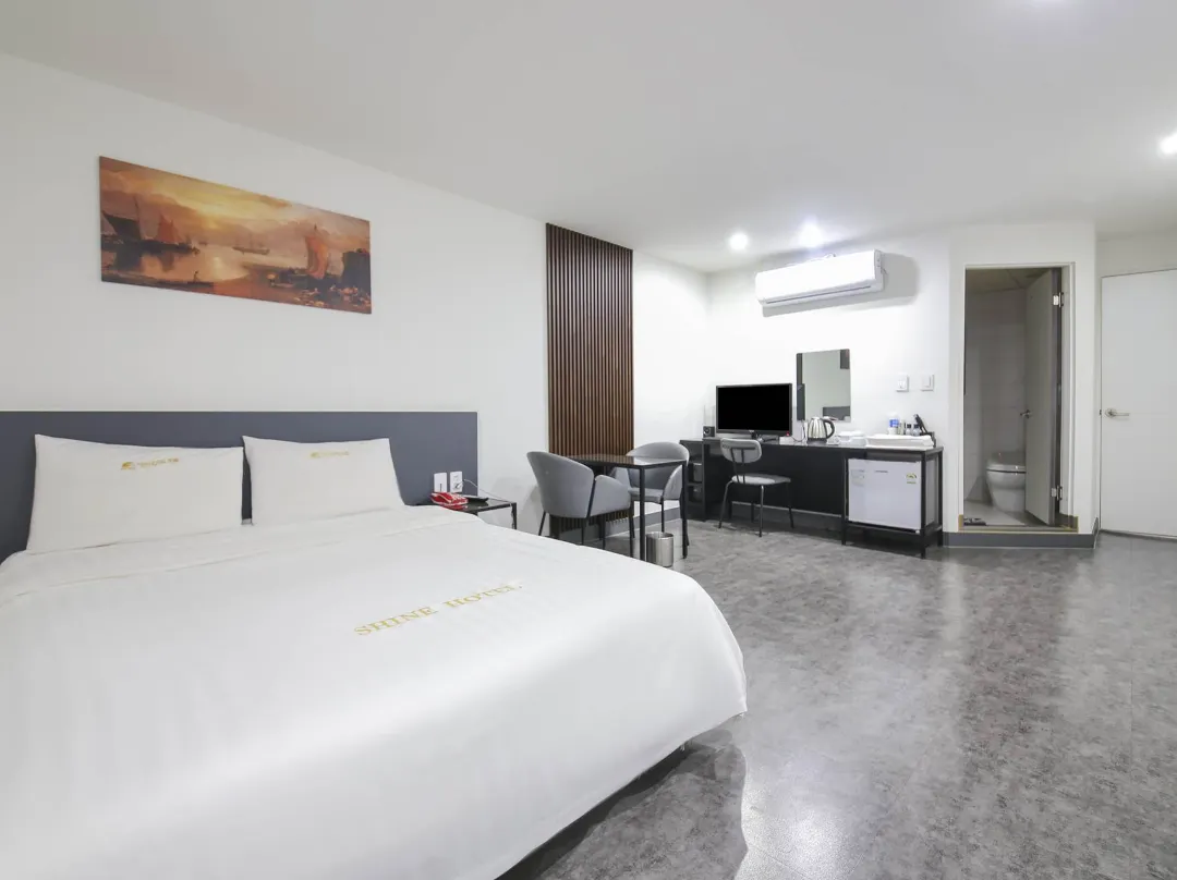 Donghae Shine - Donghae-si