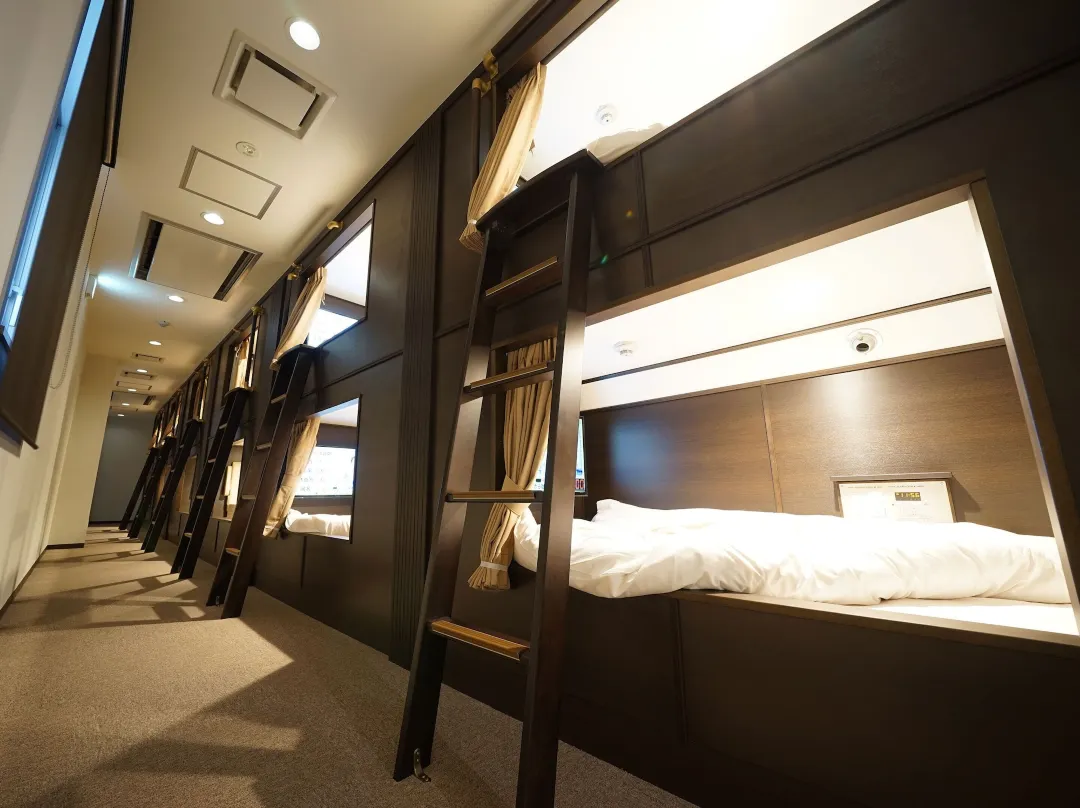 Wellcabin Tenjin - Male Only - Tenjin