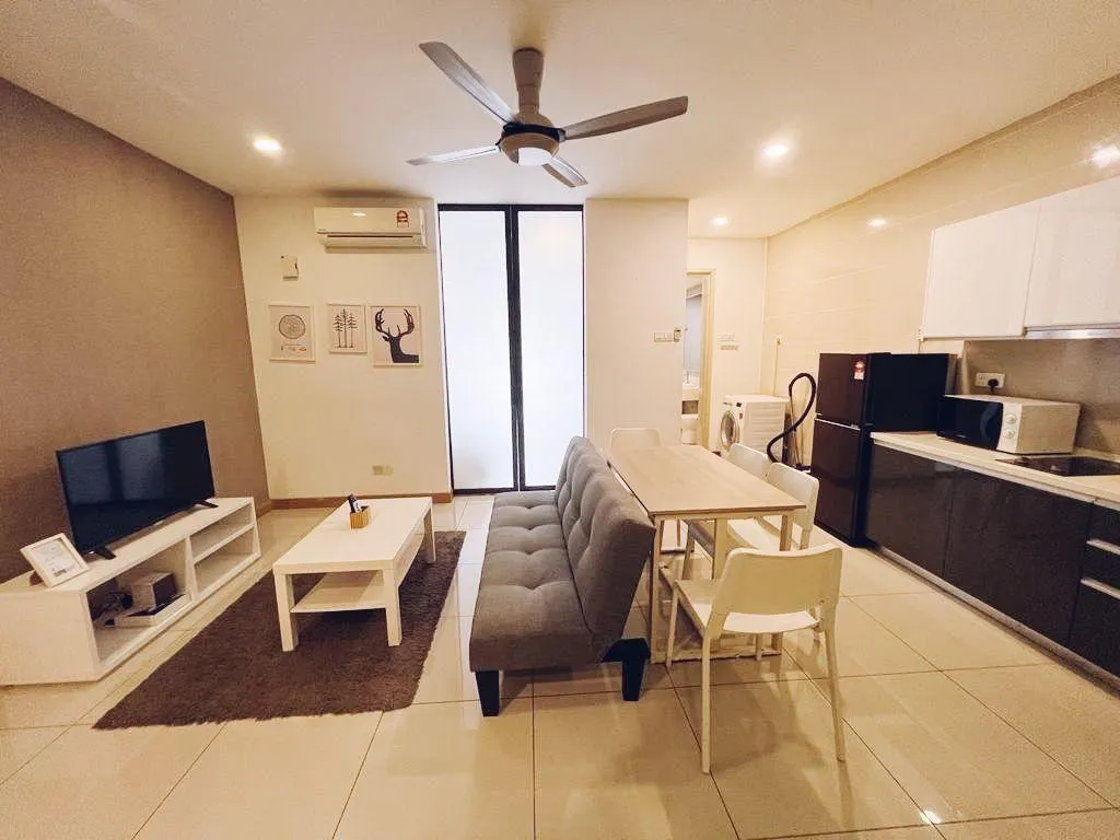Promo Connected Train 2 Bedroom Above Mall 289 - Kuala Lumpur