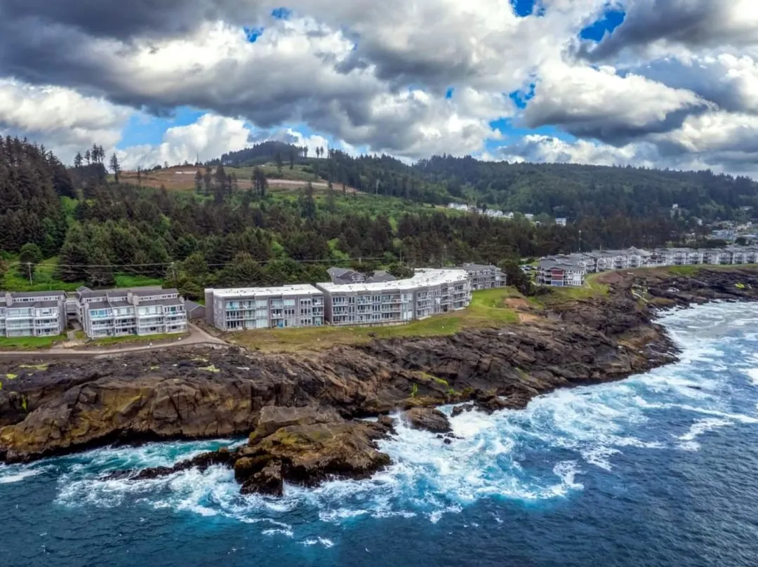 Whale Watching And Oceanfront Views - Stunning Coastal Sanctuary - Depoe Bay