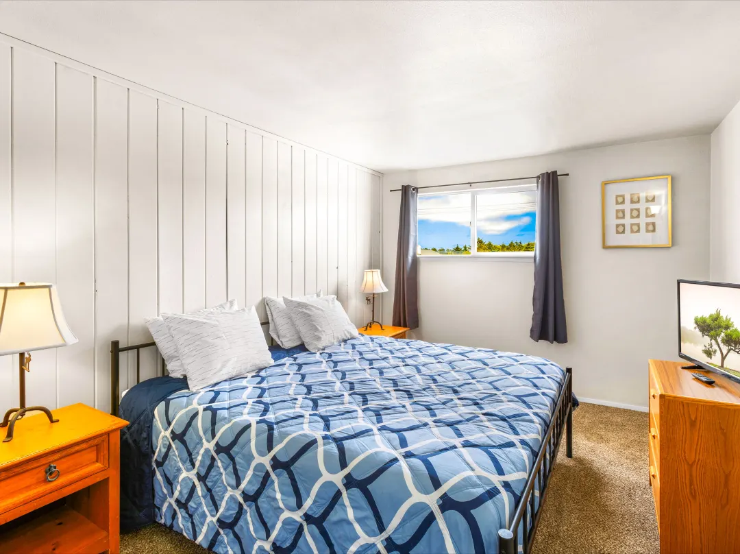 Stunning Pacific Views And Cozy Comfort - Charming Coastal Haven - Ocean Shores, WA