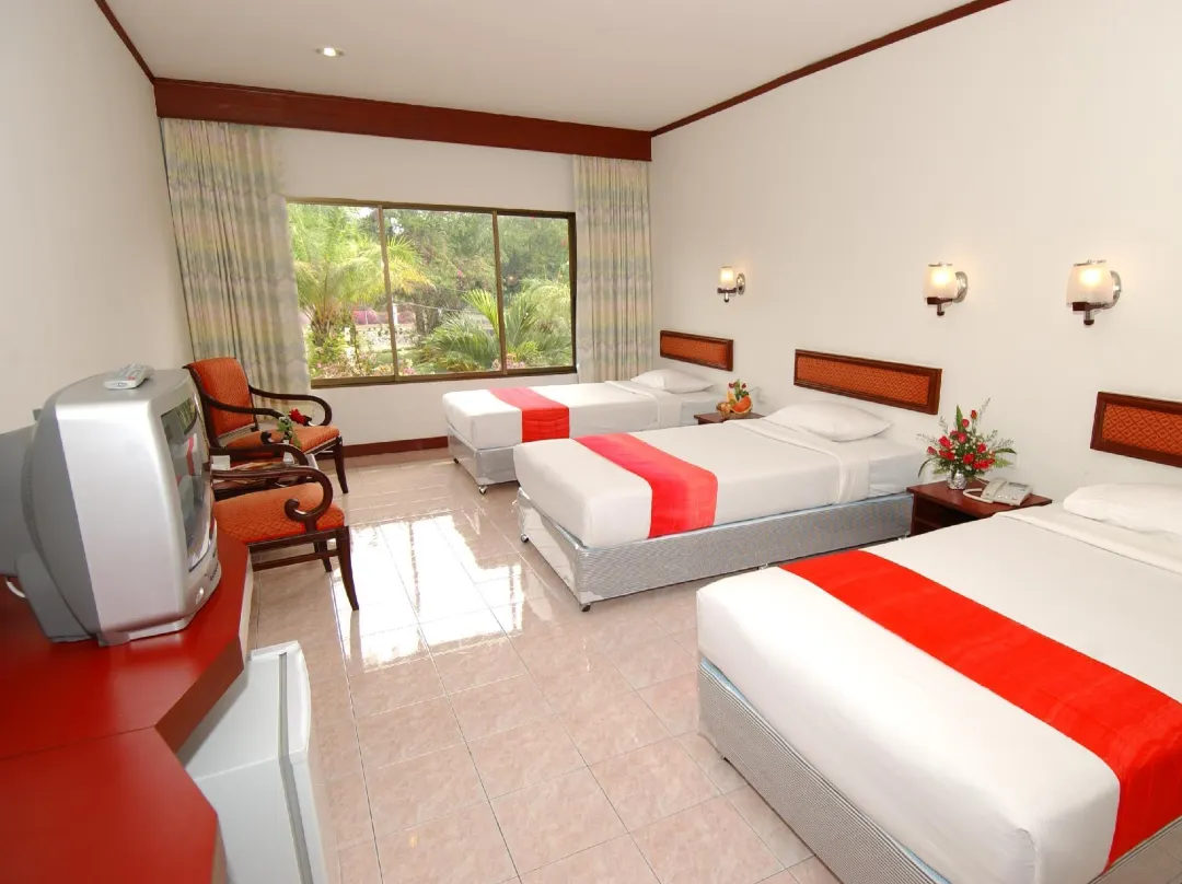 Phatad Valley Hotel - Thong Pha Phum District