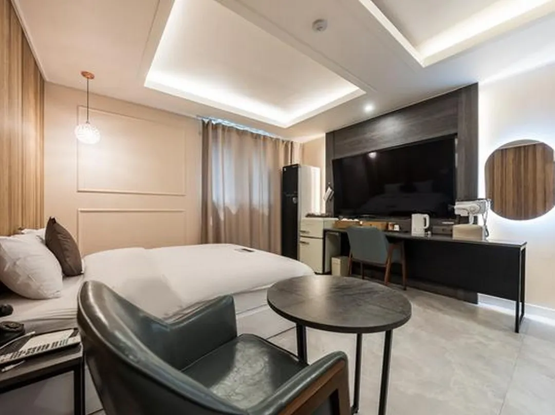 Hwaseong Wolmun Hotel The May - Ansan-si