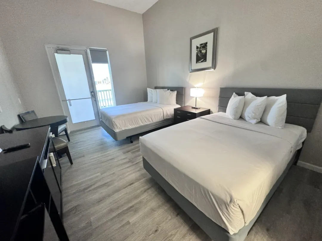 John's Pass Hotel - トレジャー・アイランド, FL