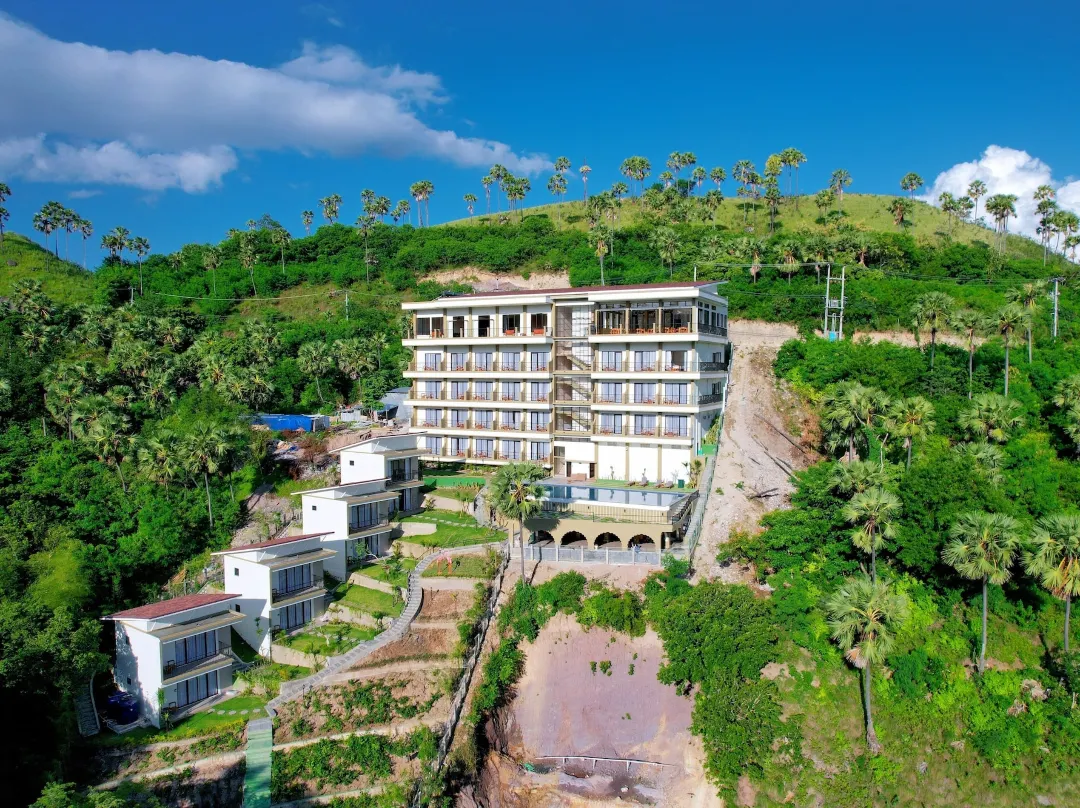 Flamingo Bajo Waecicu - Labuan Bajo