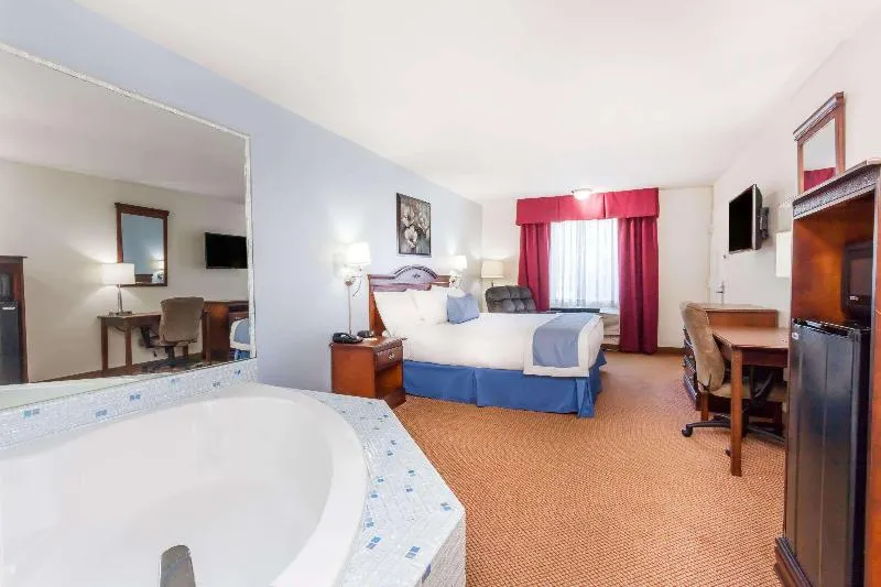 Days Inn By Wyndham Hampton - Hampton, SC