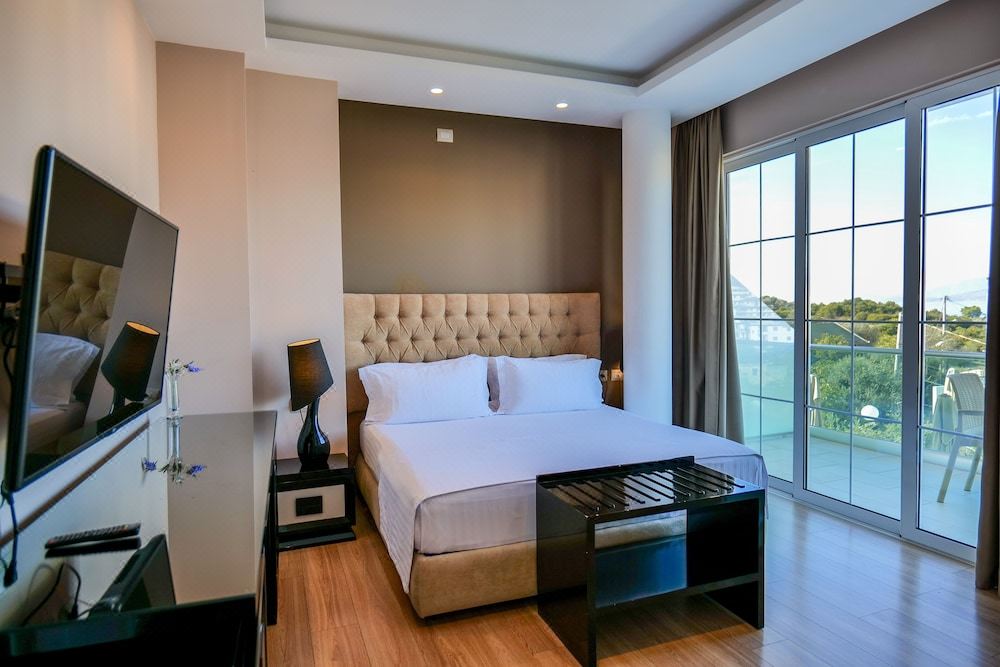 Hotel Luxury - Ksamil