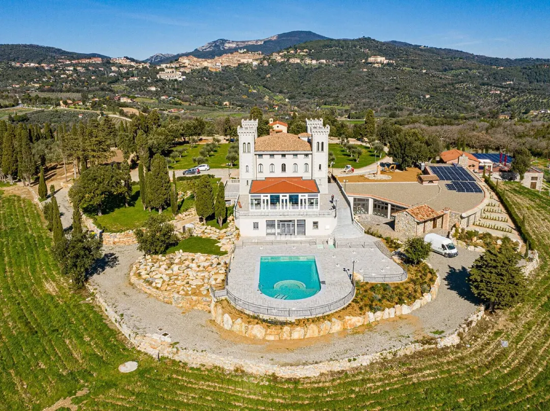 Castello Bonaria Wine & Spa Resort - Tuscany