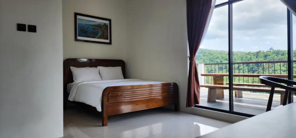 Gajah 12 Lake View Resort - Ternate