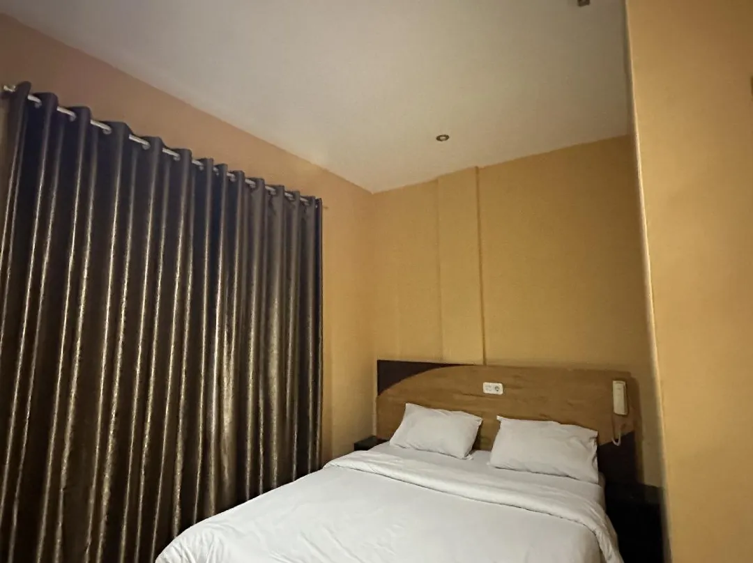 Hotel Anda Dan Karaoke Pematangsiantar - Pematangsiantar