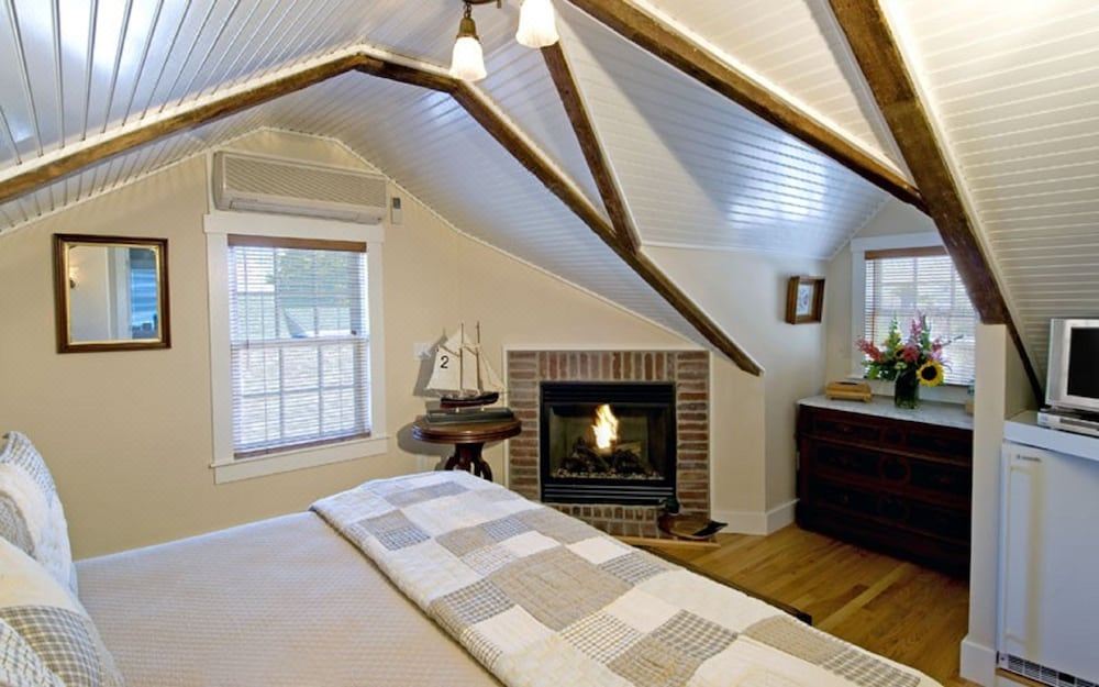 Revere Guest House - Provincetown, MA