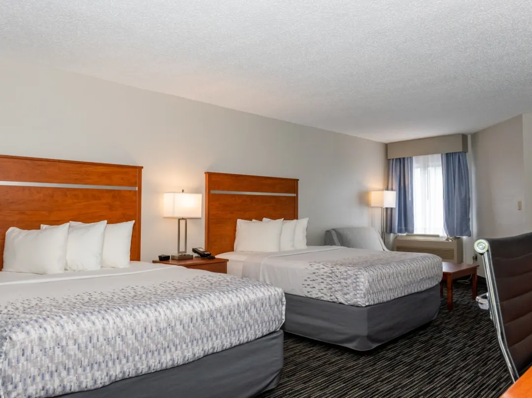 Twin Mountain Inn & Suites - ガットリンバーグ, TN