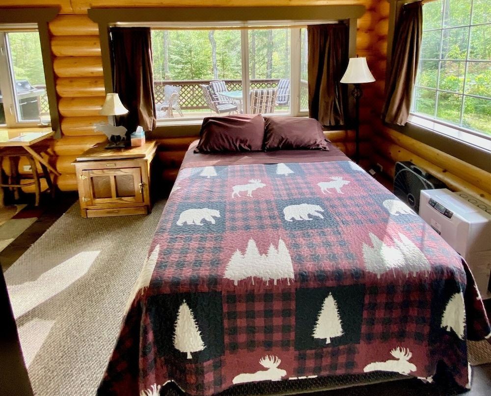 Meandering Moose Lodging - Talkeetna, AK