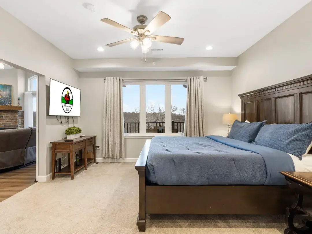 Gourmet Kitchen And Resort-style Amenities - Luxurious Escape - Branson, MO