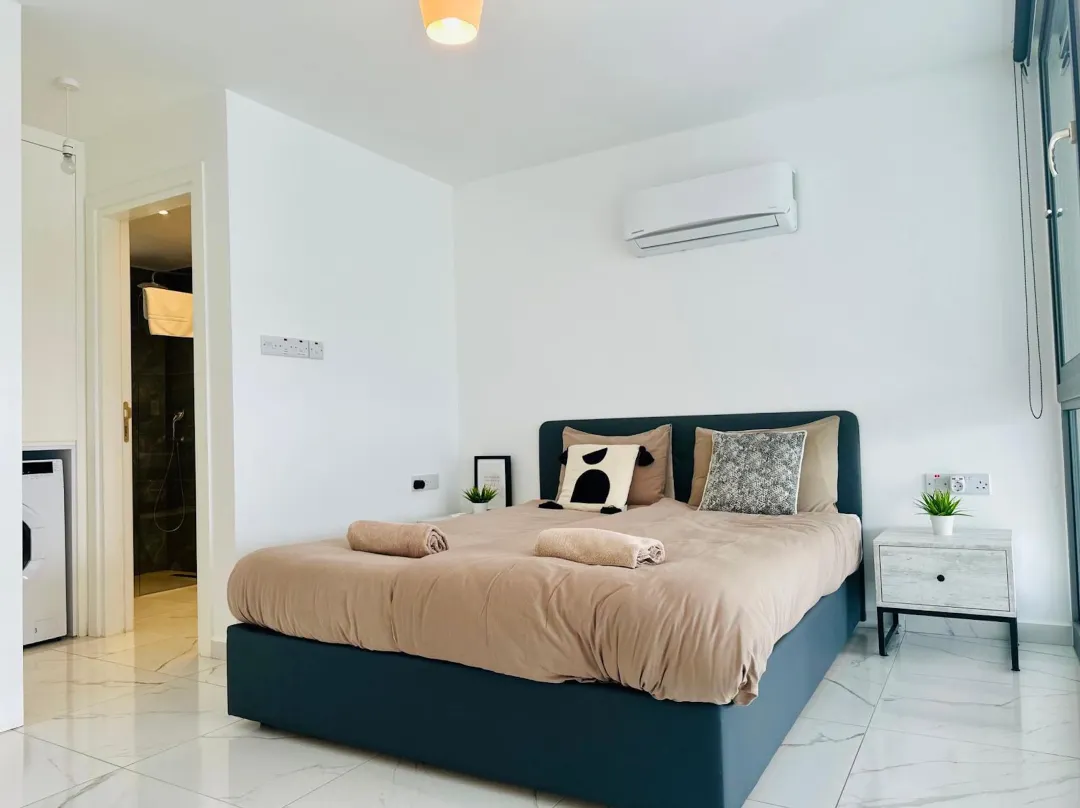 B1-14 Crystal Bay Retreat - Pool View Apartment - Chypre