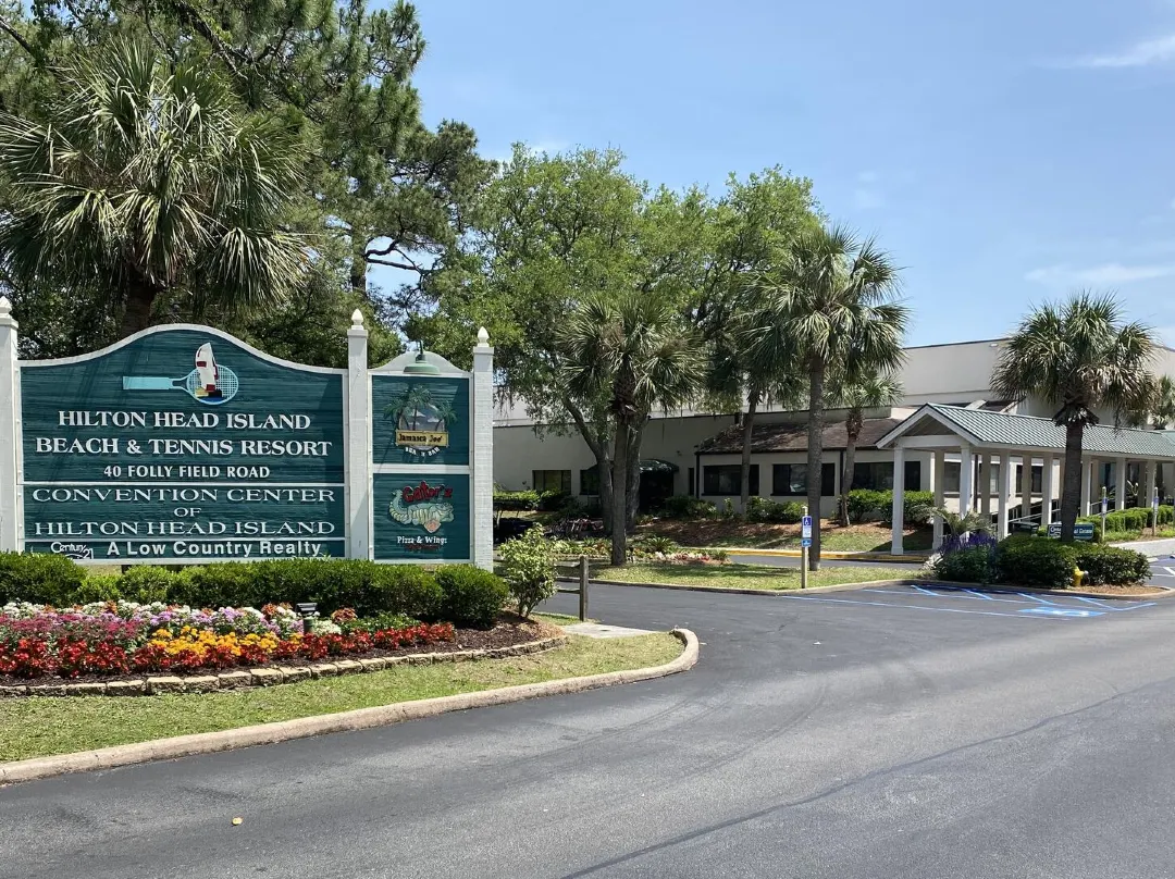 Balcony, Pool Access And Tennis Courts - Spacious Coastal Haven - Hilton Head Island, SC
