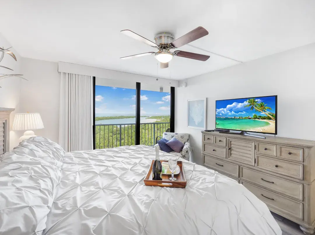 Heated Pool And Scenic Tennis Courts - Stunning Beachfront Oasis - Marco Island, FL