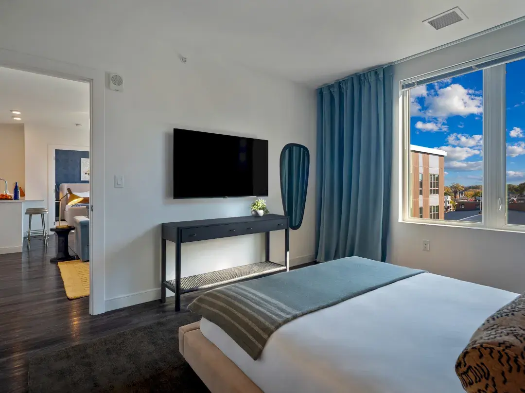 Luxury 2br Retreat With Pool & Fitness Center - Quincy, MA