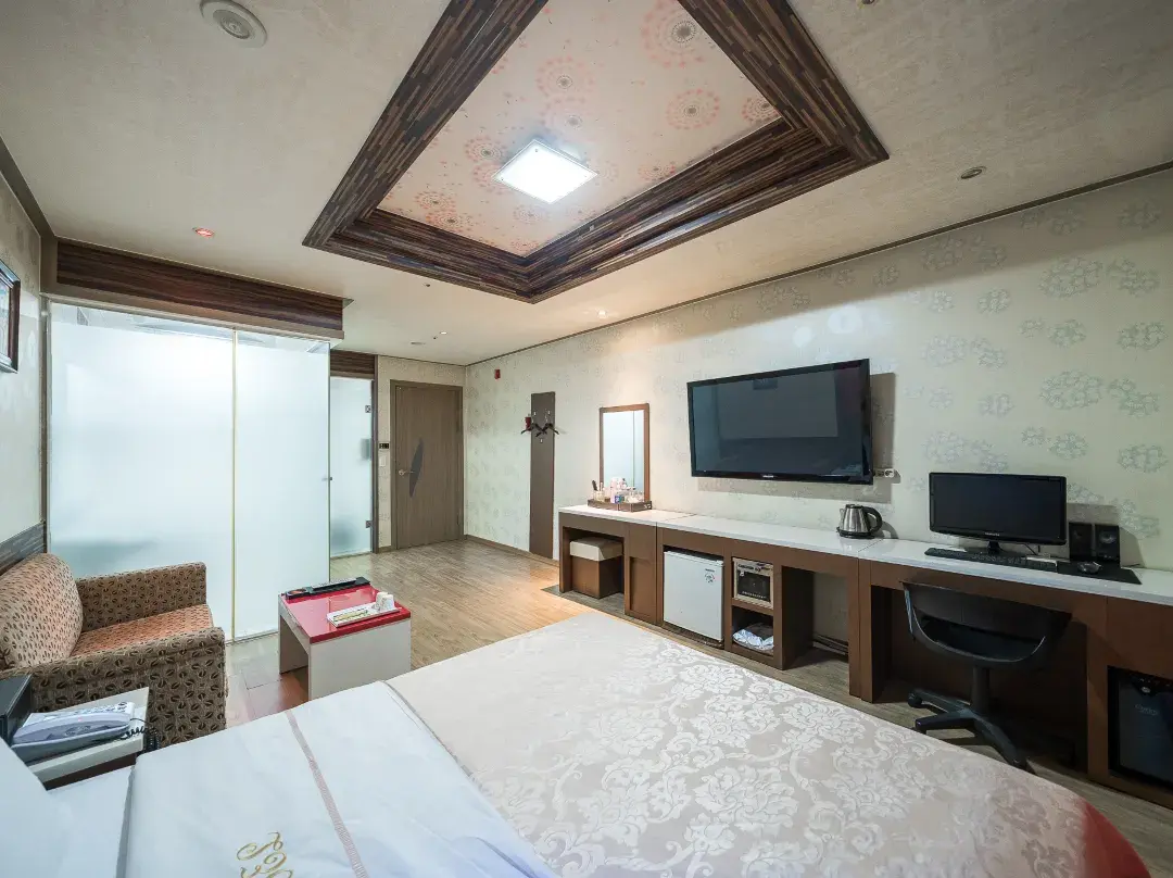 Hwaseong Sky Hotel - Dangjin-si