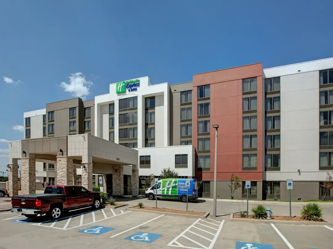 Holiday Inn Express & Suites Dallas Ft. Worth Airport South By Ihg - Arlington, TX