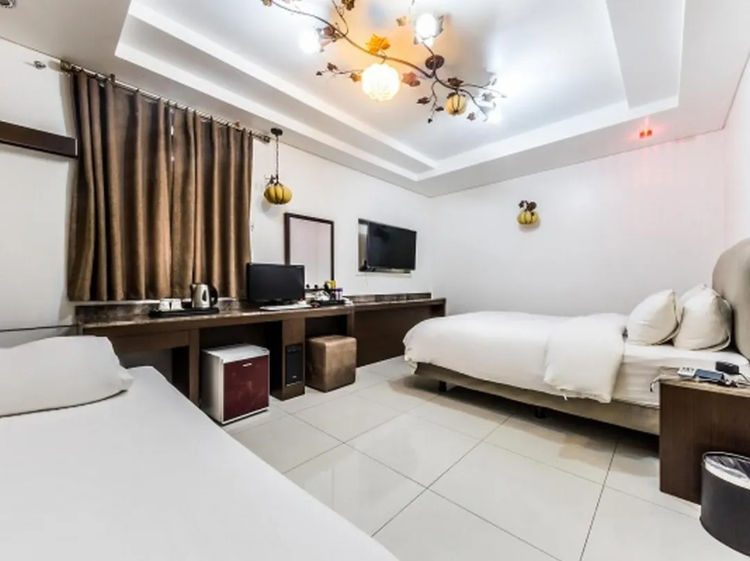 Yeongdeungpo Ciel Tourist Hotel - Gwangmyeong-si