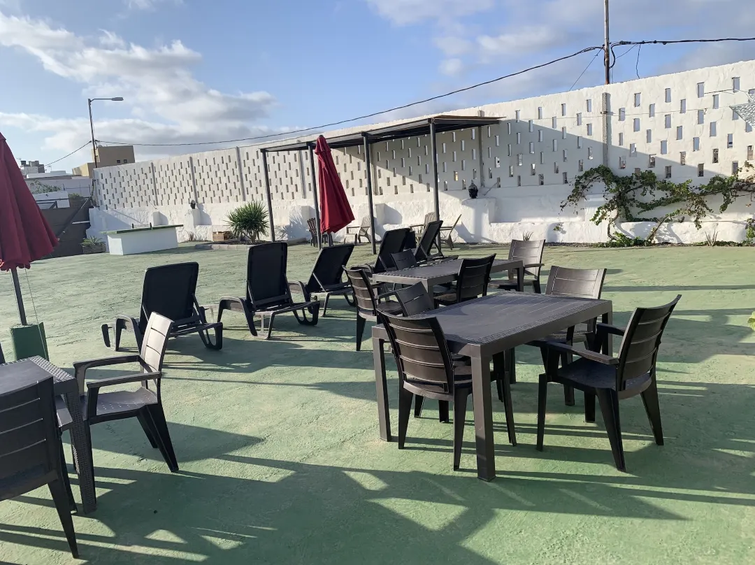 Valtisya Pool And Airport - Gran Canaria