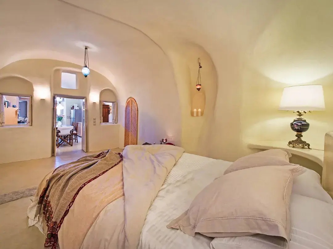 Real Santorini, Cave House – Far From The Crowds - Santorini