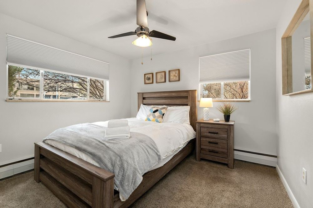 Contemporary Condo In The Heart Of Old Town - Fort Collins, CO