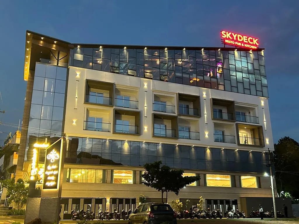 Hotel Le Grandeur - Mysuru