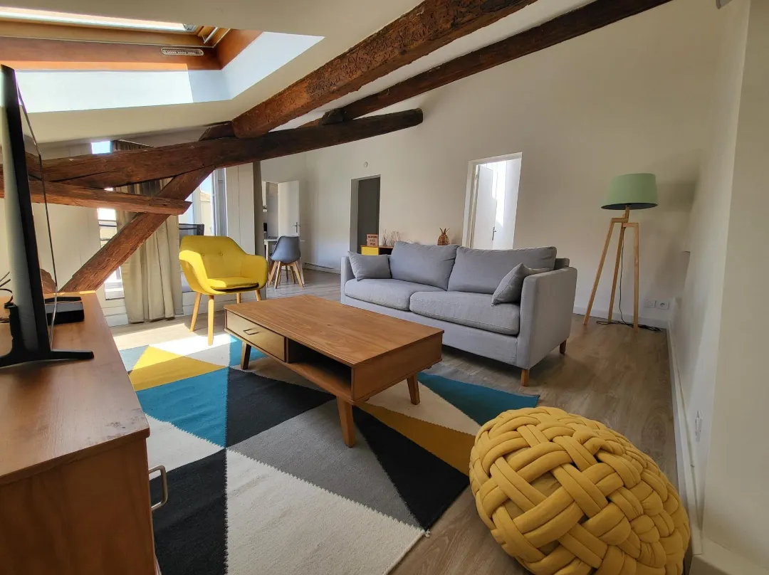 La Dolce Vita Nîmoise Terrasse 100 M Des Arènes - Nîmes