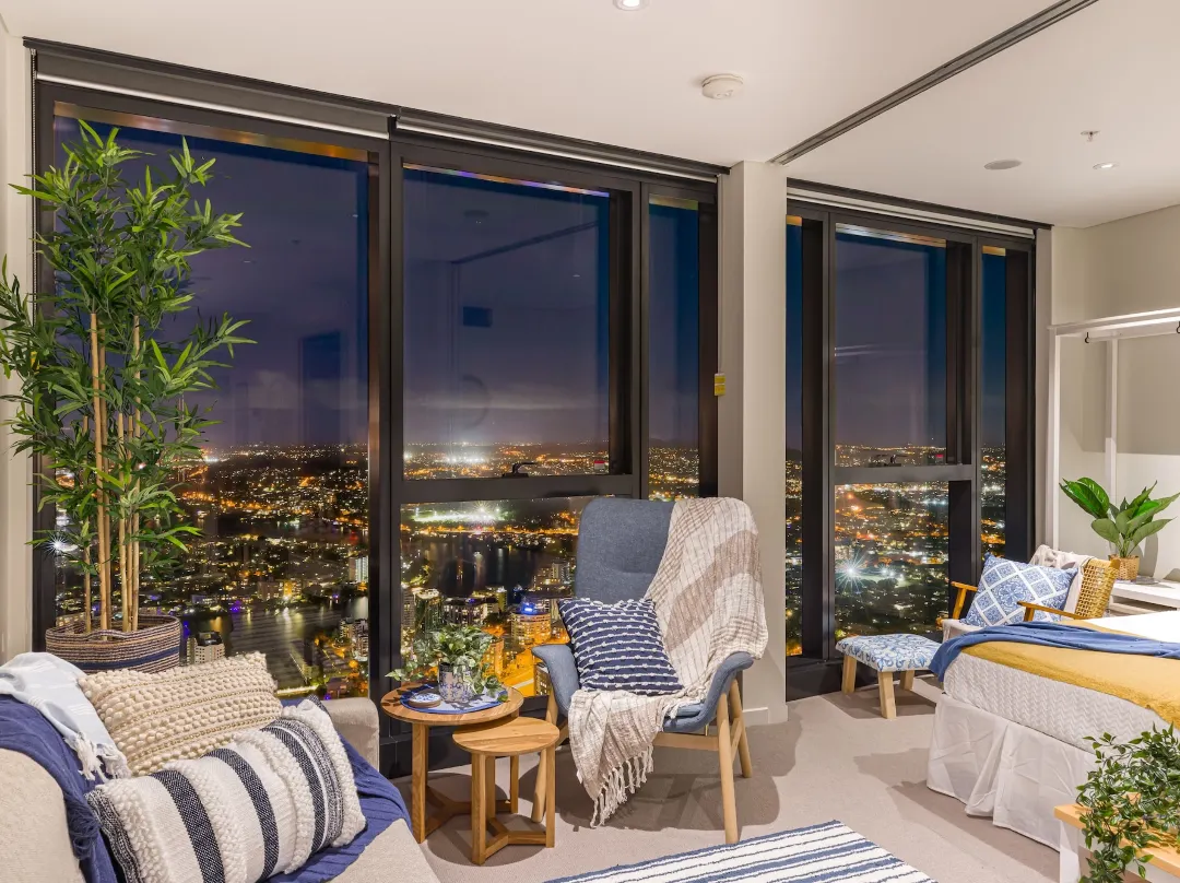 Hamptons Retreat On Level 77 Skytower - Brisbane