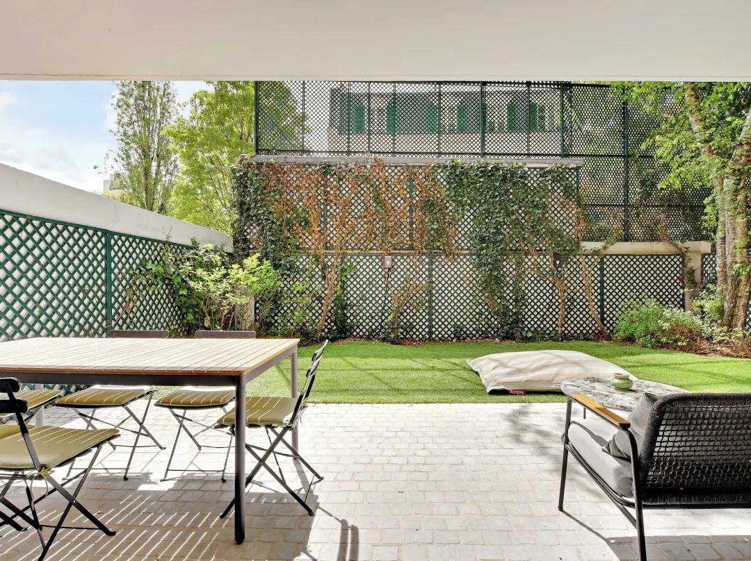 Passy - Eiffel Tower - Amazing 2br With Garden - Paris